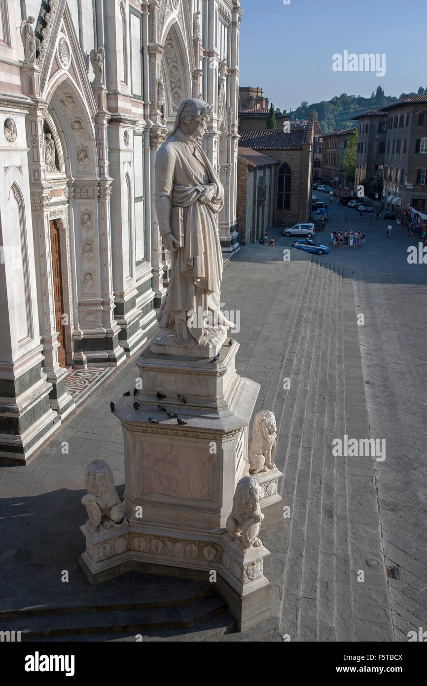 Dante Alighieri statue next to Santa Croce church Florence Italy eye ...