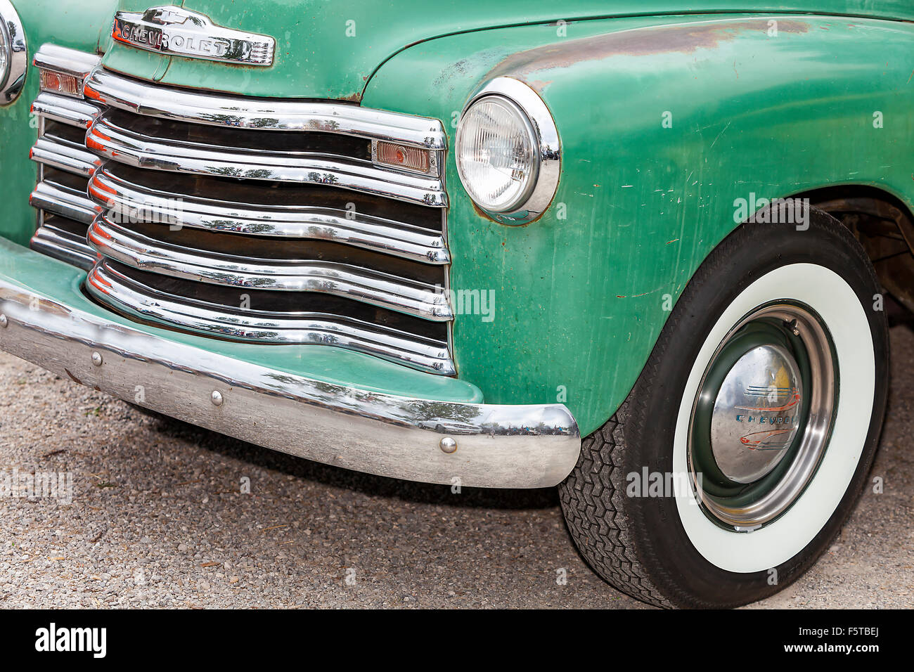 American vintage car, close-up of Chevrolet front detail Stock Photo ...
