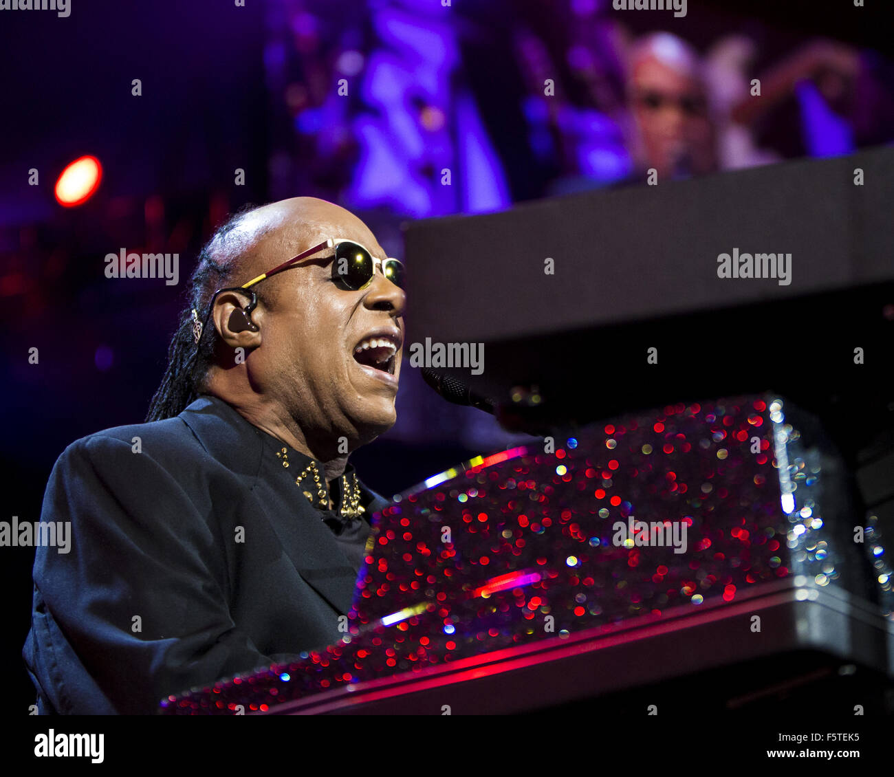 Indianapolis, Indiana, USA. 7th Nov, 2015. STEVIE WONDER Performs at ...