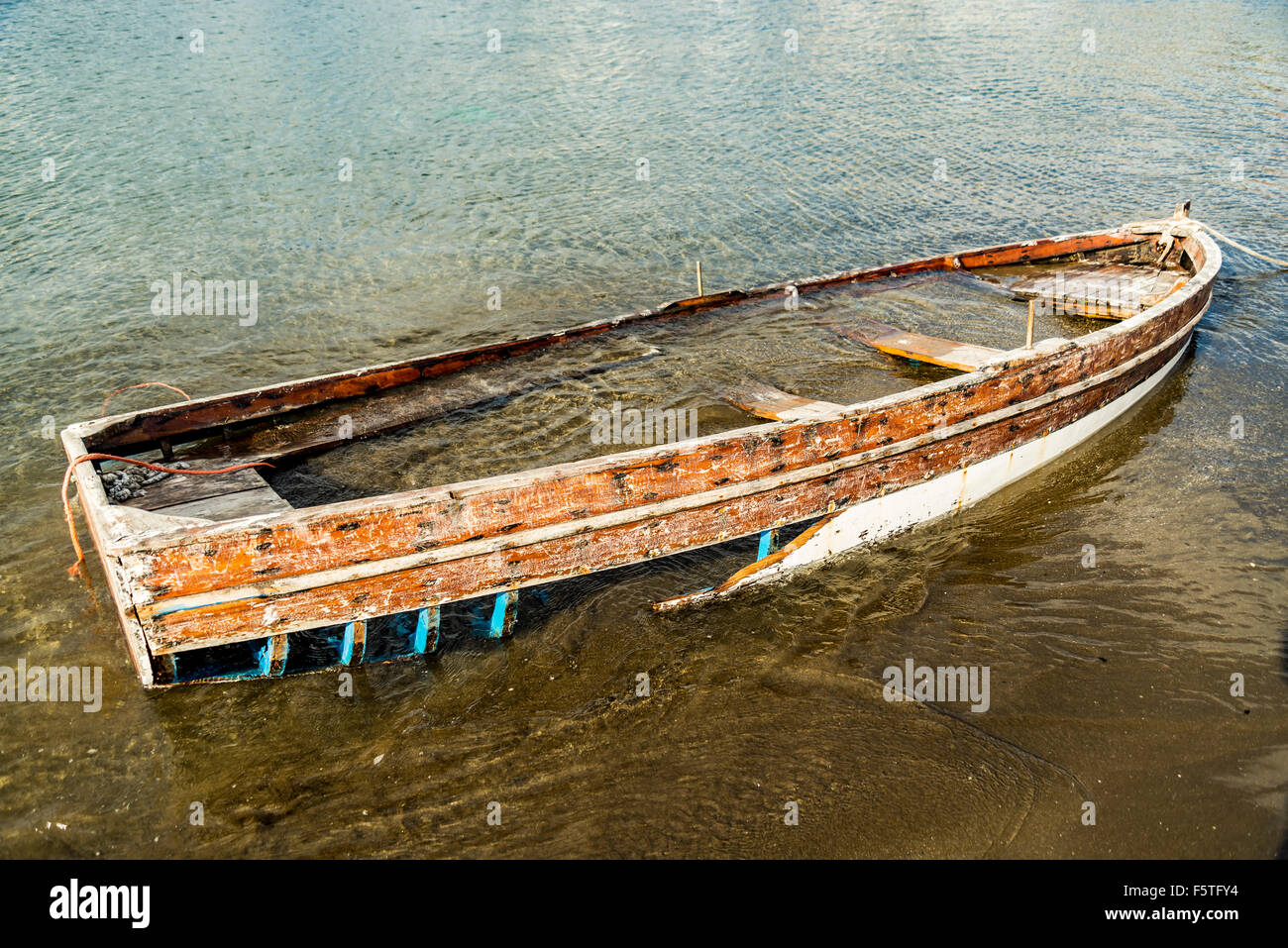 Sunk boat sea hi-res stock photography and images - Alamy