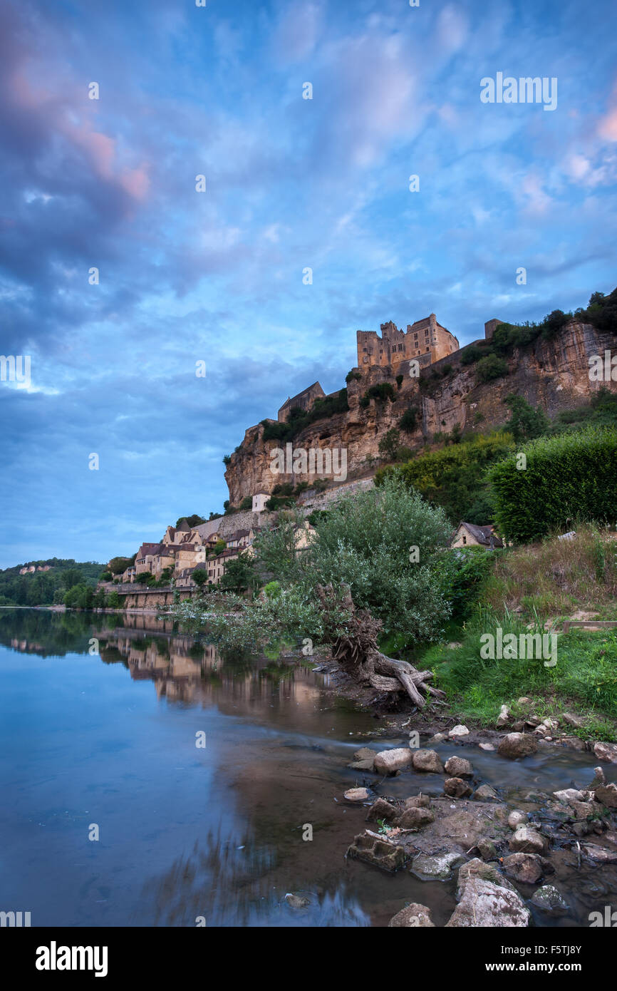 Castle of beynac and chapel hi-res stock photography and images - Alamy