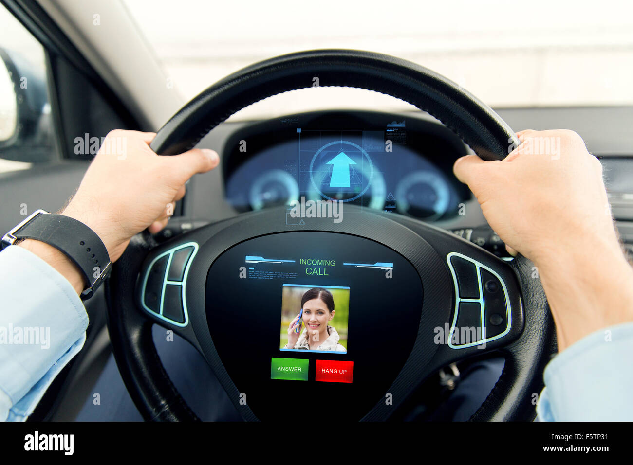 Incoming car hi-res stock photography and images - Alamy