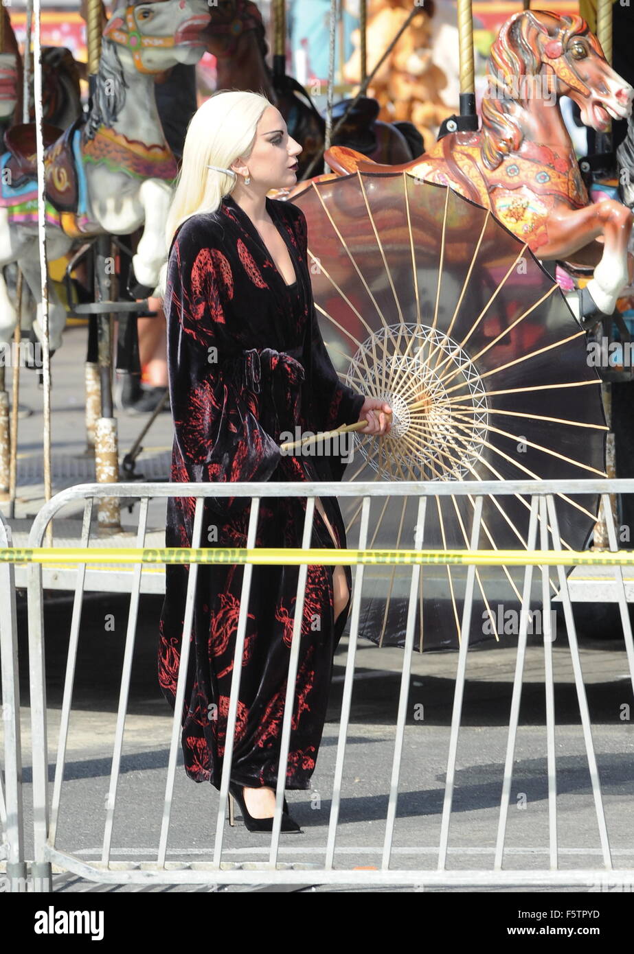 Countess Lady Gaga dress in all black for a beach carnival scene in ...