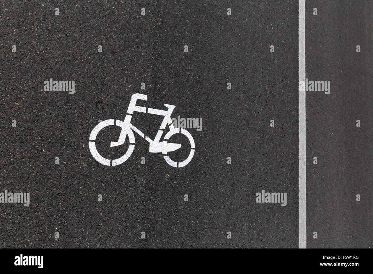 Asphalt track for cyclists top view Stock Photo - Alamy