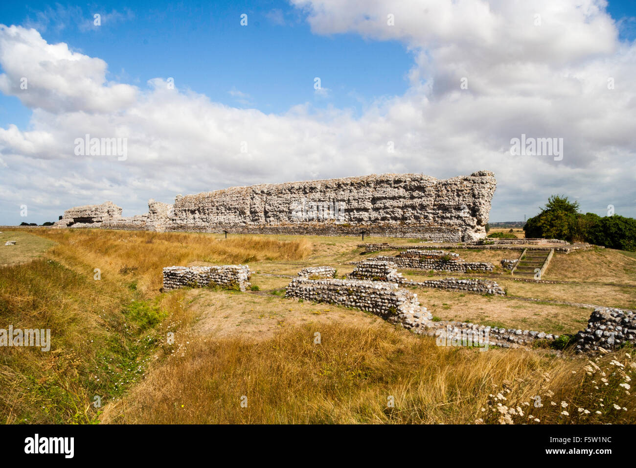 Richborough Roman castle, Rutupiae, a Saxon shore fort. The North wall ...