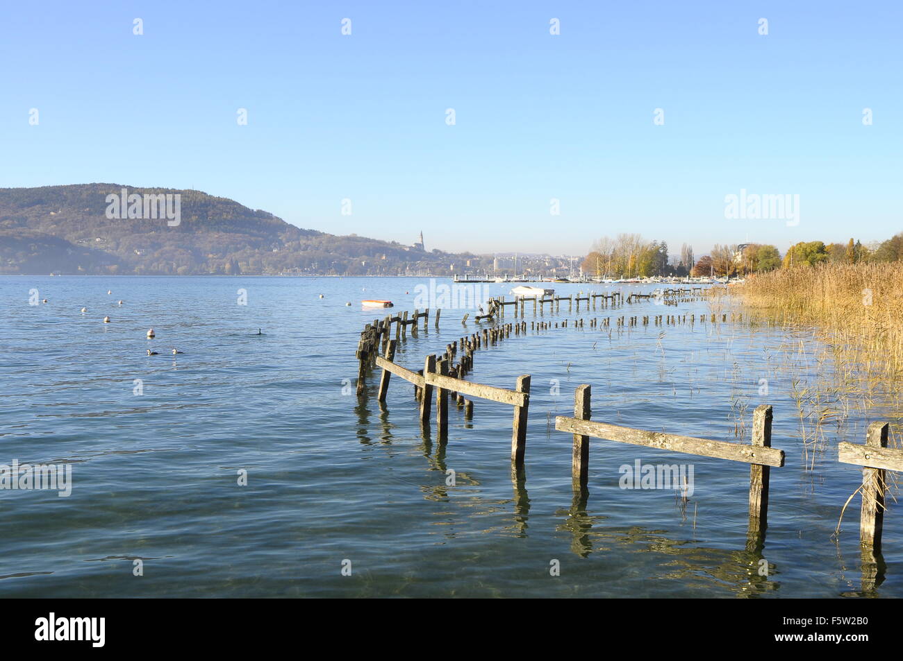 Annecy lake france hi-res stock photography and images - Alamy