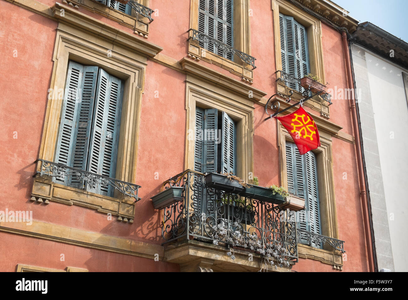 Occitan flag,aka Toulouse flag,Cathar Cross, sign,of,Occitan,culture ...