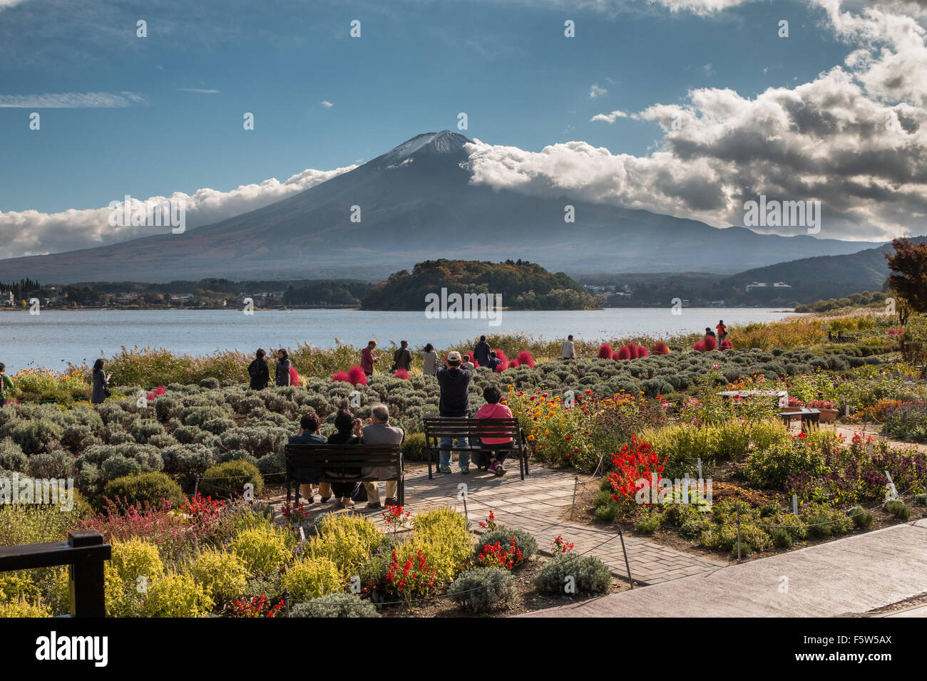 Kawaguchiko hi-res stock photography and images - Alamy