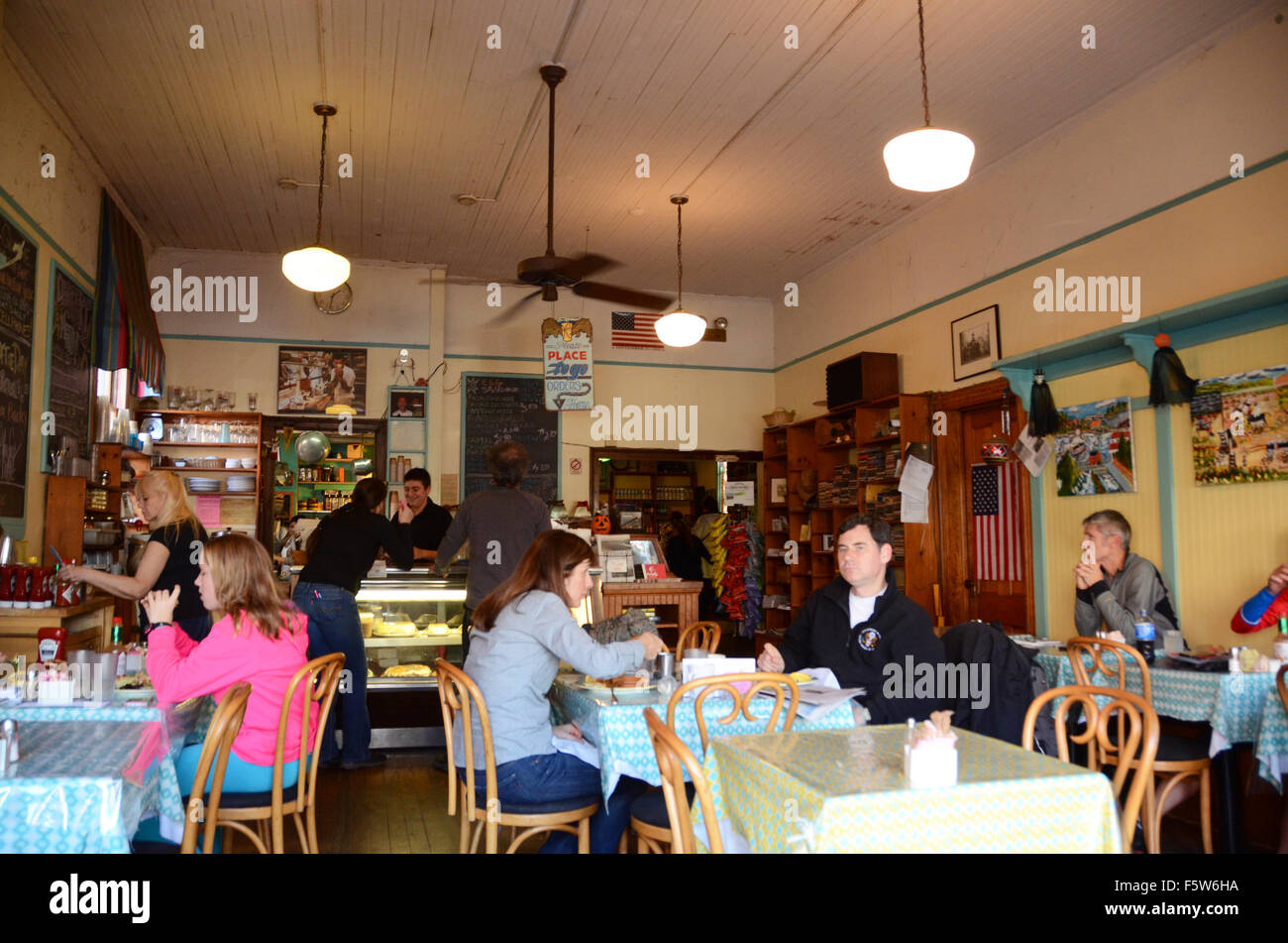 Cold spring village new york hi-res stock photography and images - Alamy