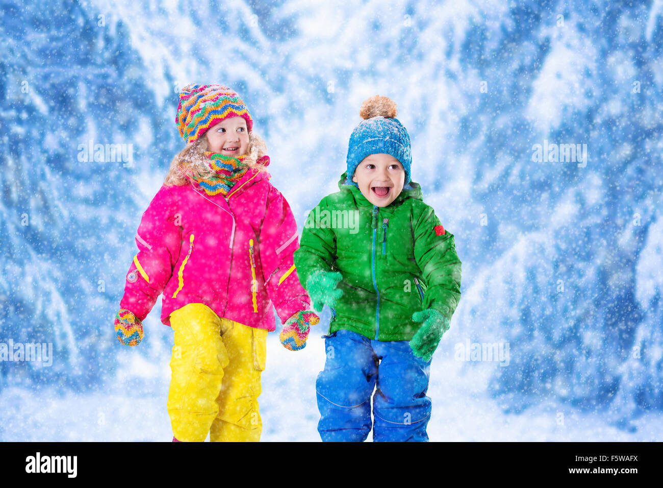 Catching snowflakes hi-res stock photography and images - Alamy