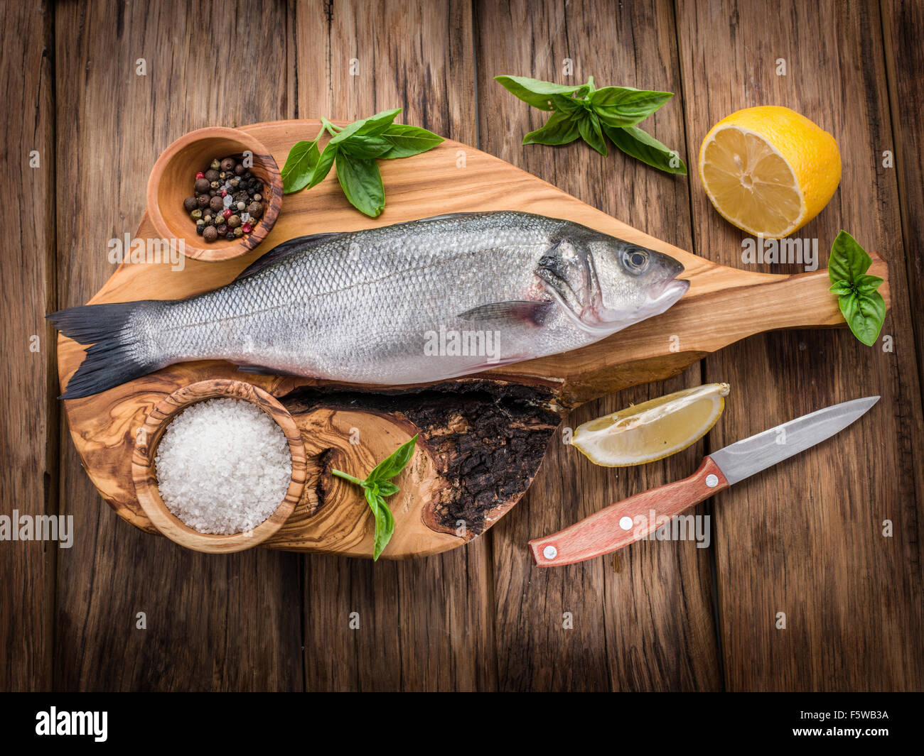 Sea bass fish hi-res stock photography and images - Alamy