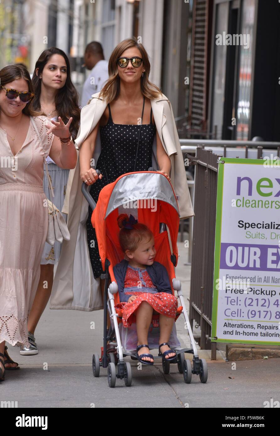 Jessica Alba out in Soho with her daughter Haven Warren Featuring ...