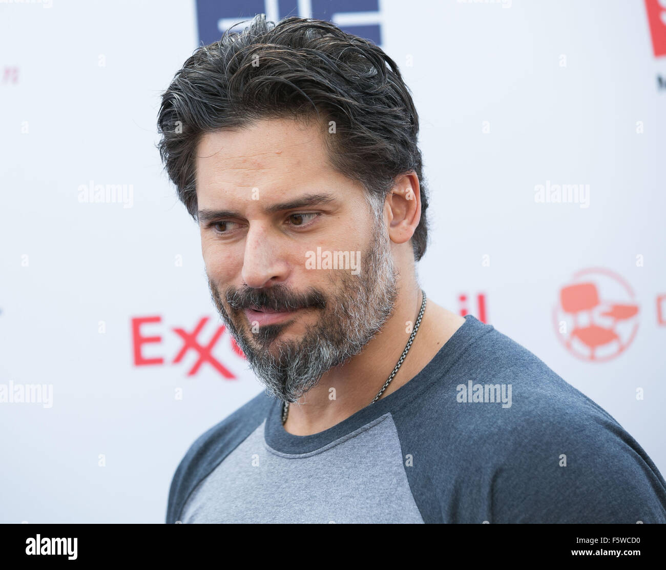 Face foundations hi-res stock photography and images - Alamy