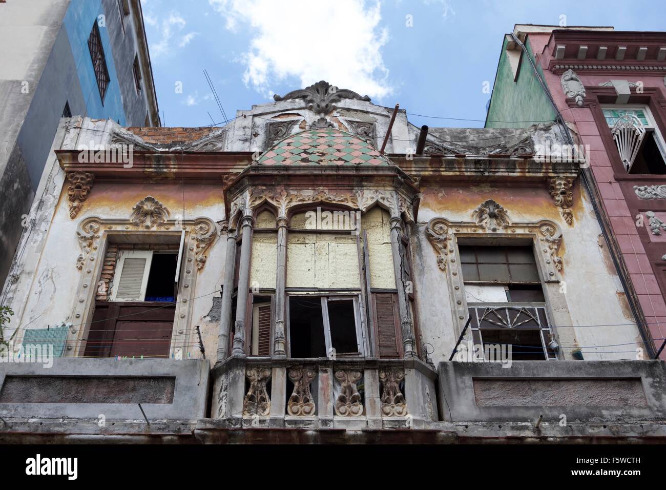 Colorful facade of a colonial style house in the Old Town of Havana ...
