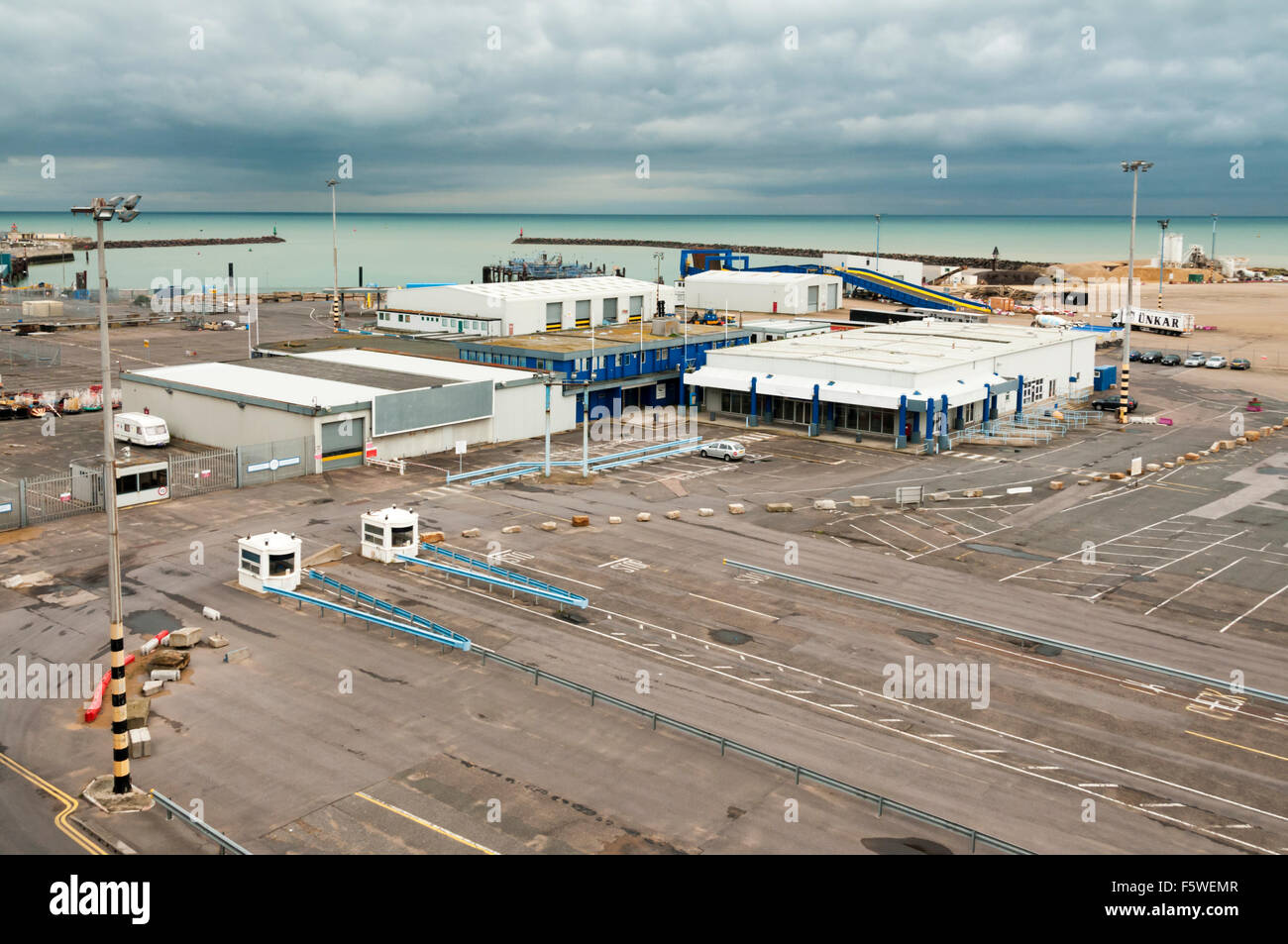 English channel ports hi-res stock photography and images - Alamy