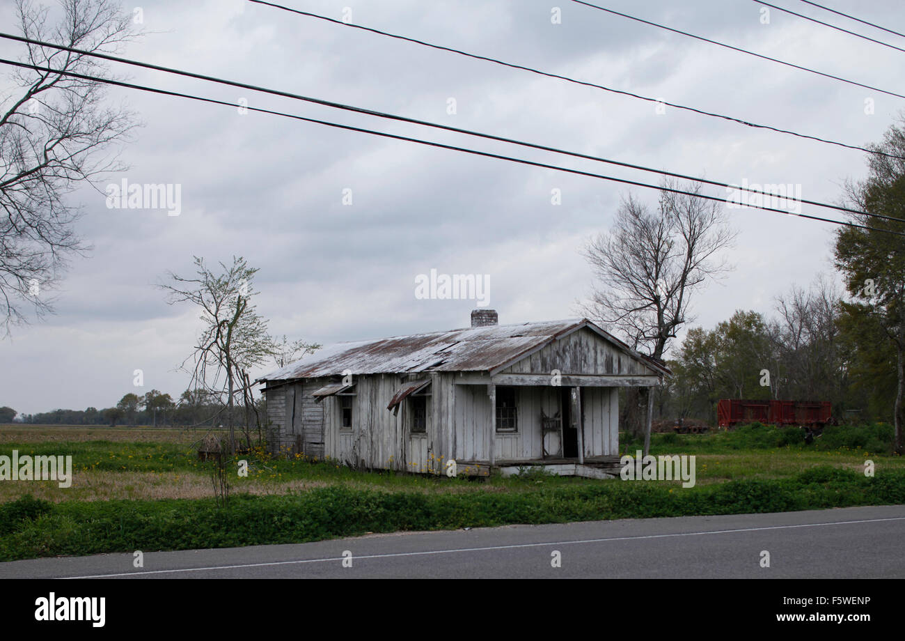 Run down house, peeling paint, Louisiana Stock Photo - Alamy