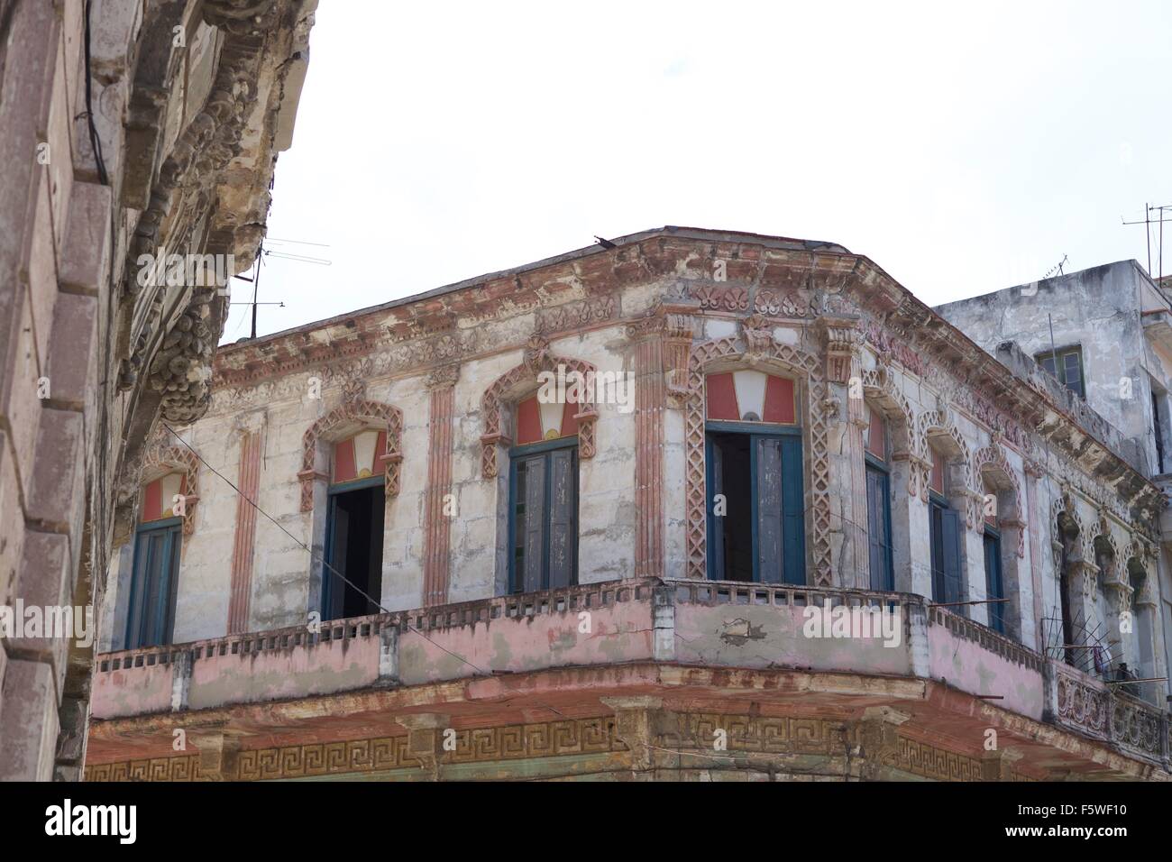Facade of a colonial style house in the Havana Town Center, Cuba (Cuban ...