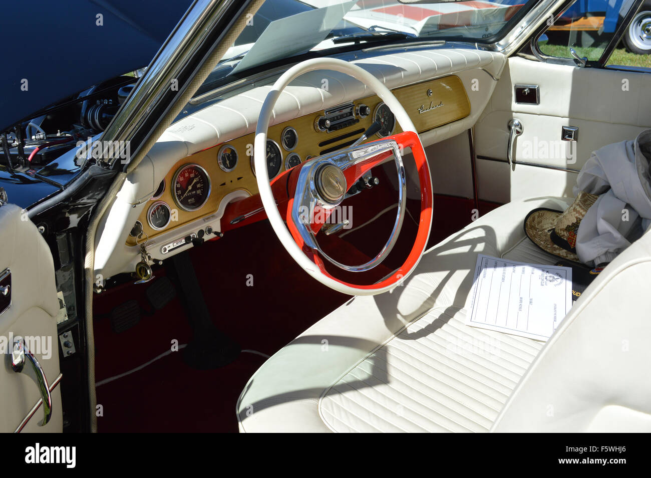 1958 packard hawk hi-res stock photography and images - Alamy