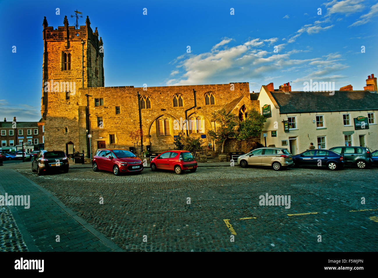 Holy trinity church richmond hi-res stock photography and images - Alamy