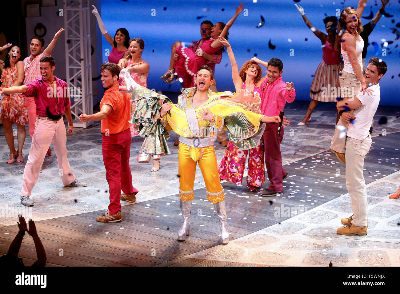 Closing night of the Broadway musical Mamma Mia at the Broadhurst ...