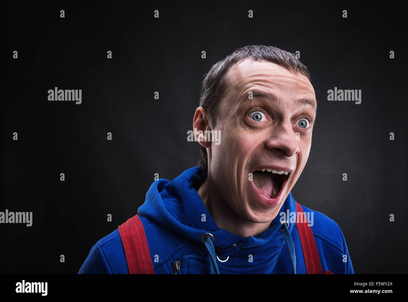 Big surprised eyes hi-res stock photography and images - Alamy