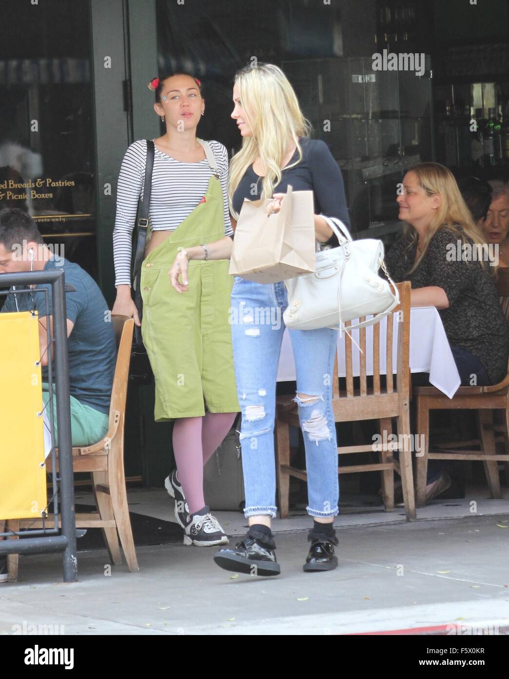 Miley Cyrus has lunch at The Farm with her mom Tish and then shops at ...
