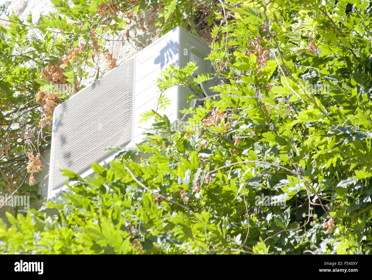 White air conditioner hi-res stock photography and images - Alamy