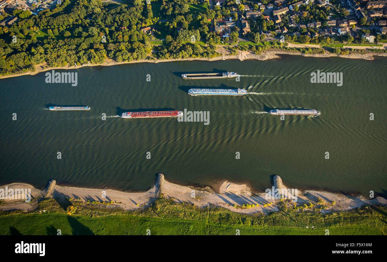 Cargo ships on the Rhine in Rheinhausen and Huckingen, container barge ...
