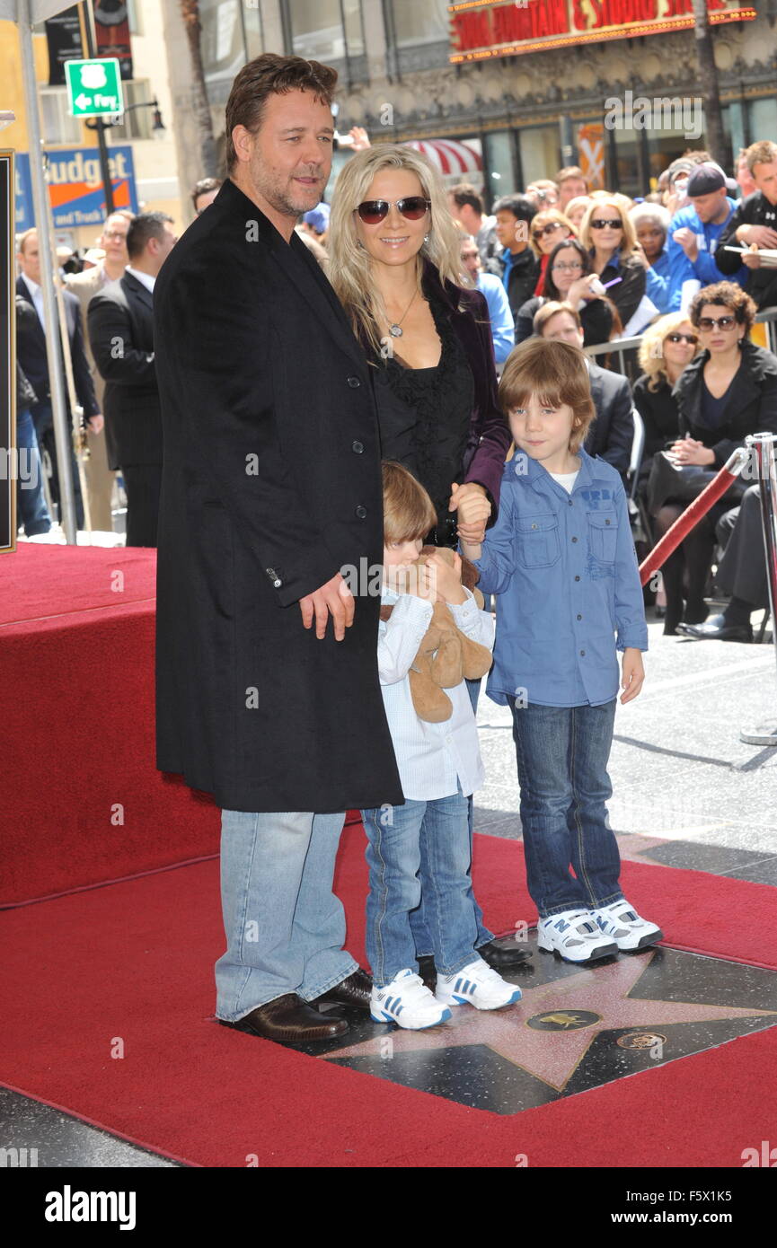 Russell crowe and son hi-res stock photography and images - Alamy