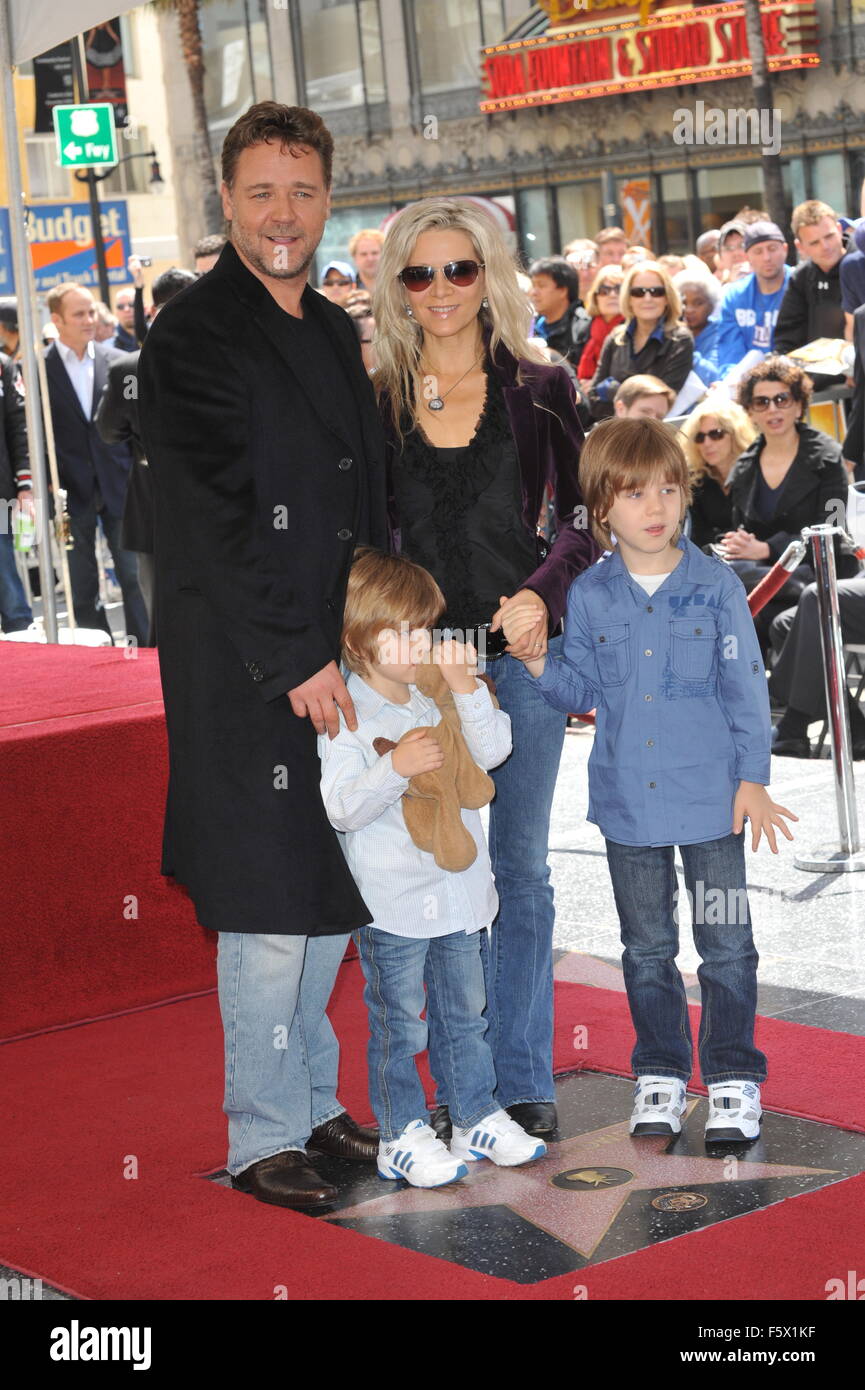 Russell Crowe And Son Stock Photos & Russell Crowe And Son Stock Images ...