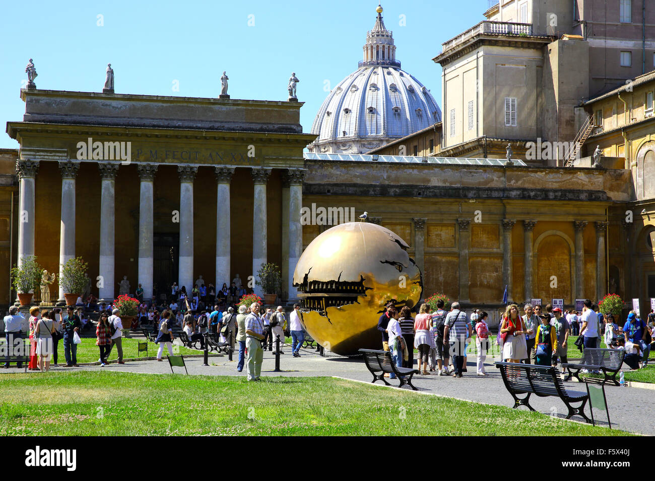 The Belvedere Courtyard of the Vatican Museum Stock Photo - Alamy