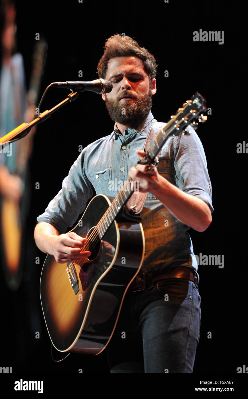Passenger performing live in concert Featuring: Mike Rosenberg Where ...
