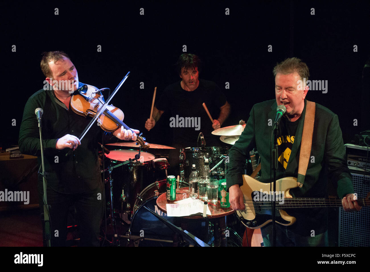 Diver band hi-res stock photography and images - Alamy