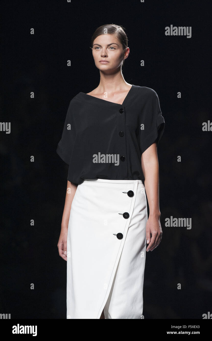 Madrid Fashion Week Spring/Summer 2016 - Angel Schlesser - Catwalk ...