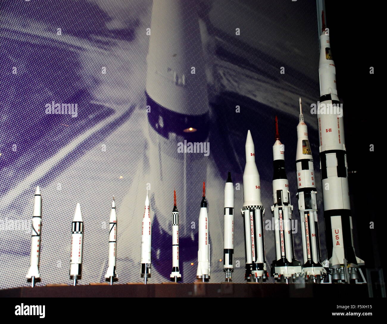 Space shuttles hi-res stock photography and images - Alamy
