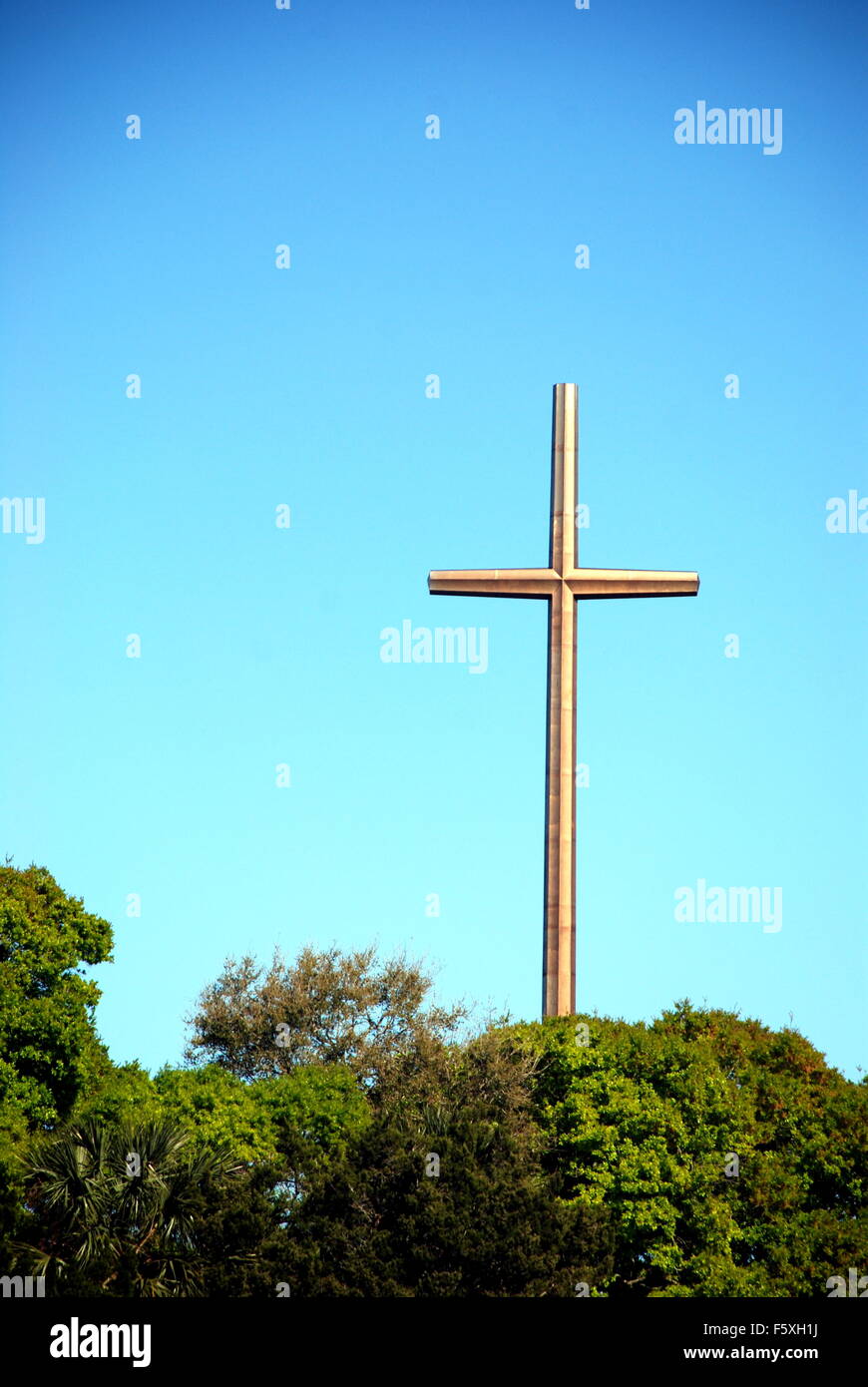 Largest cross hi-res stock photography and images - Alamy