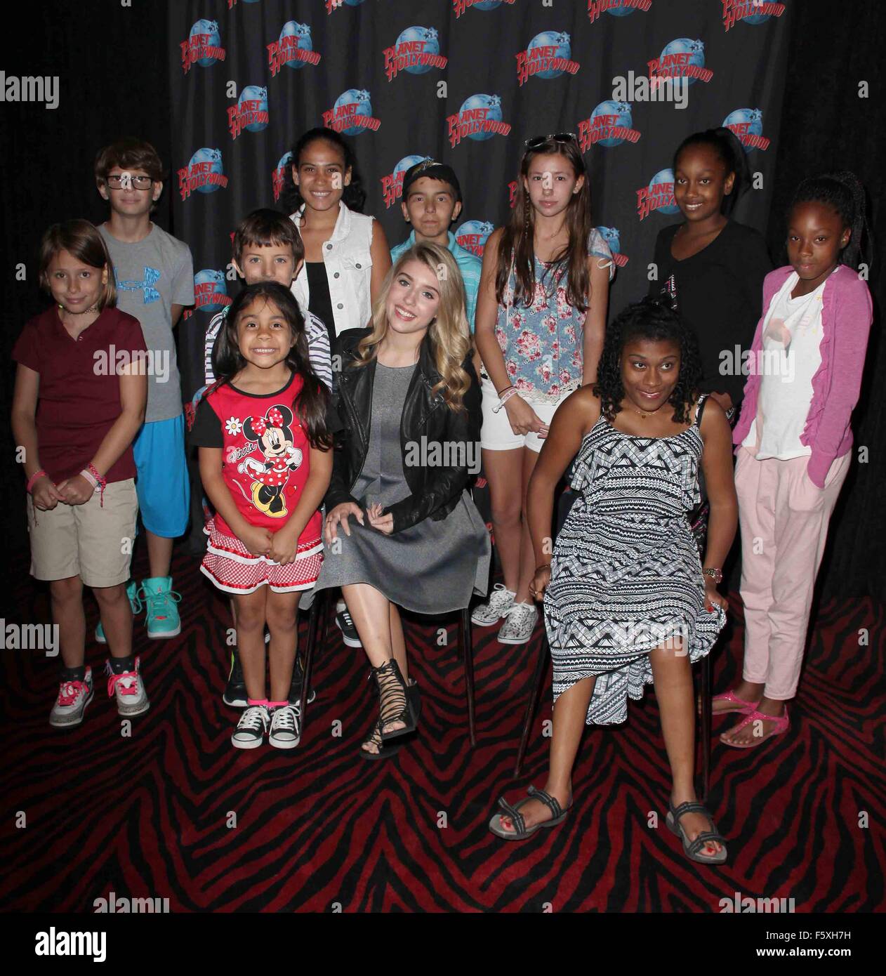 Nickelodeon star Paris Smith meets kids from the Starlight Children's ...