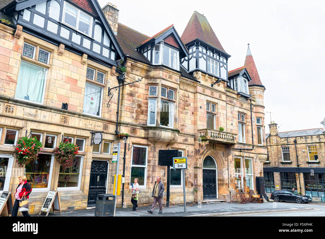 Matlock street hi-res stock photography and images - Alamy