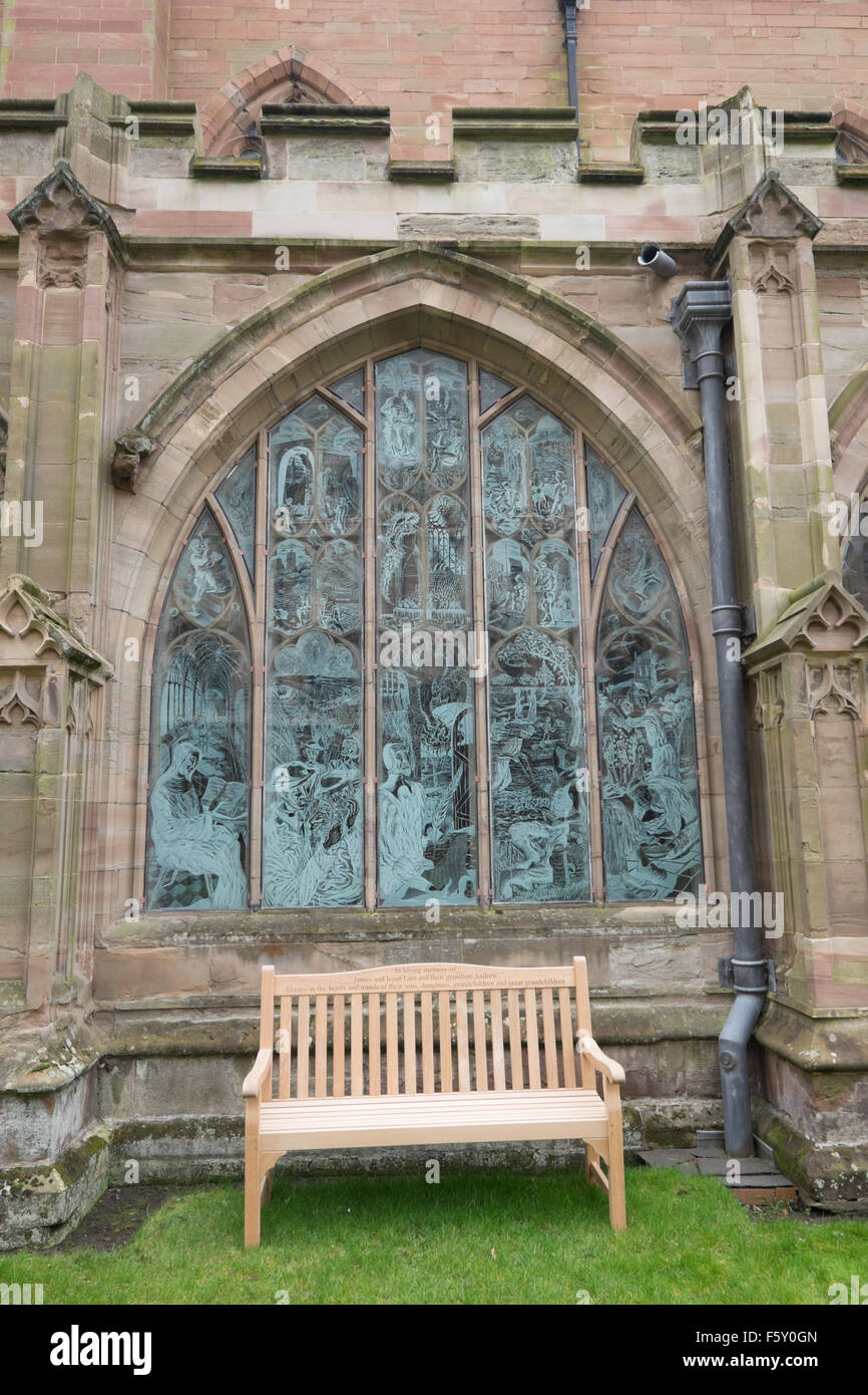 Worcester cathedral window hi-res stock photography and images - Alamy
