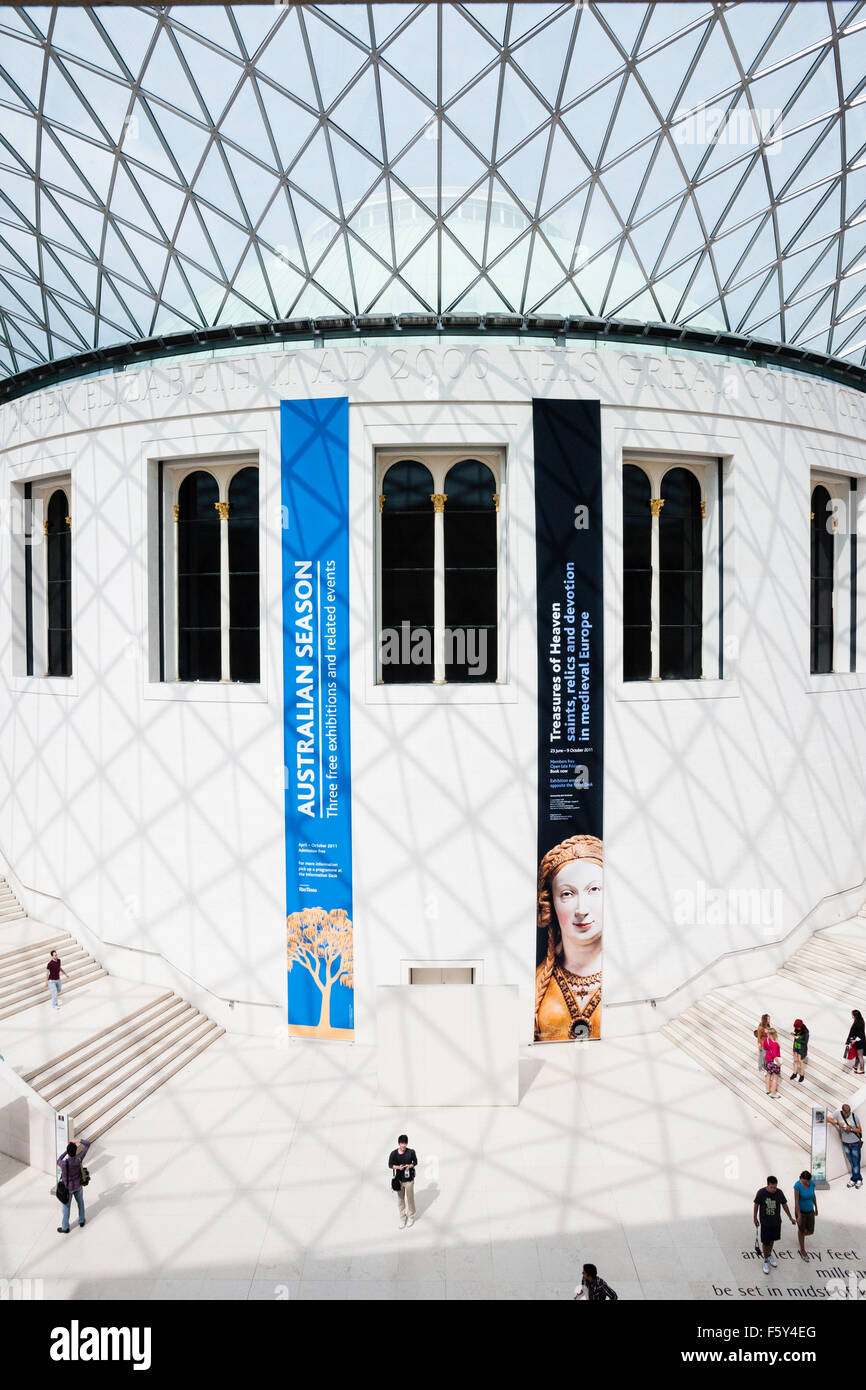 Queen elizabeth ii great court hi-res stock photography and images - Alamy