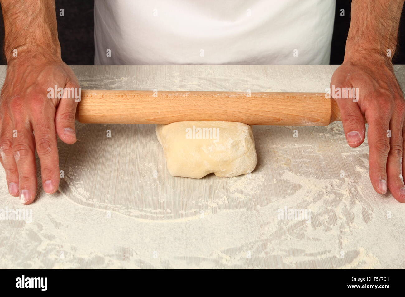 Making Puff Pastry. Rolling dough to rectangle Stock Photo - Alamy
