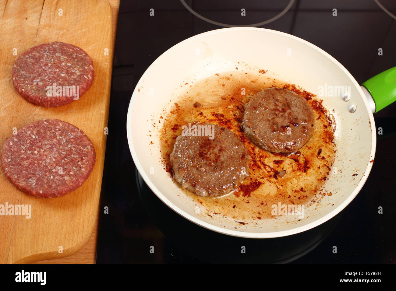 Frying Burger Beef Patty Stock Photo - Alamy