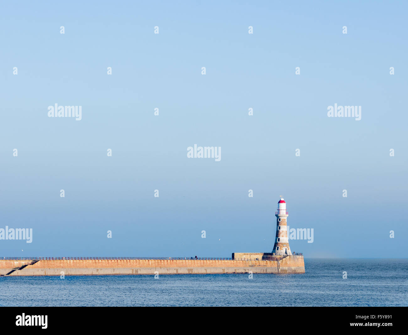 Lighthouse at Roker pier and harbour, Sunderland, England Stock Photo ...