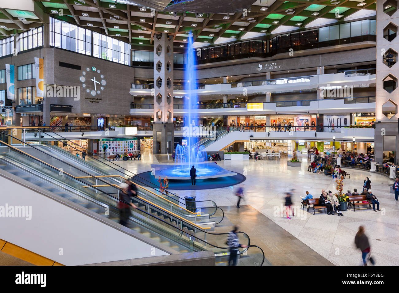 Complexe hi-res stock photography and images - Alamy