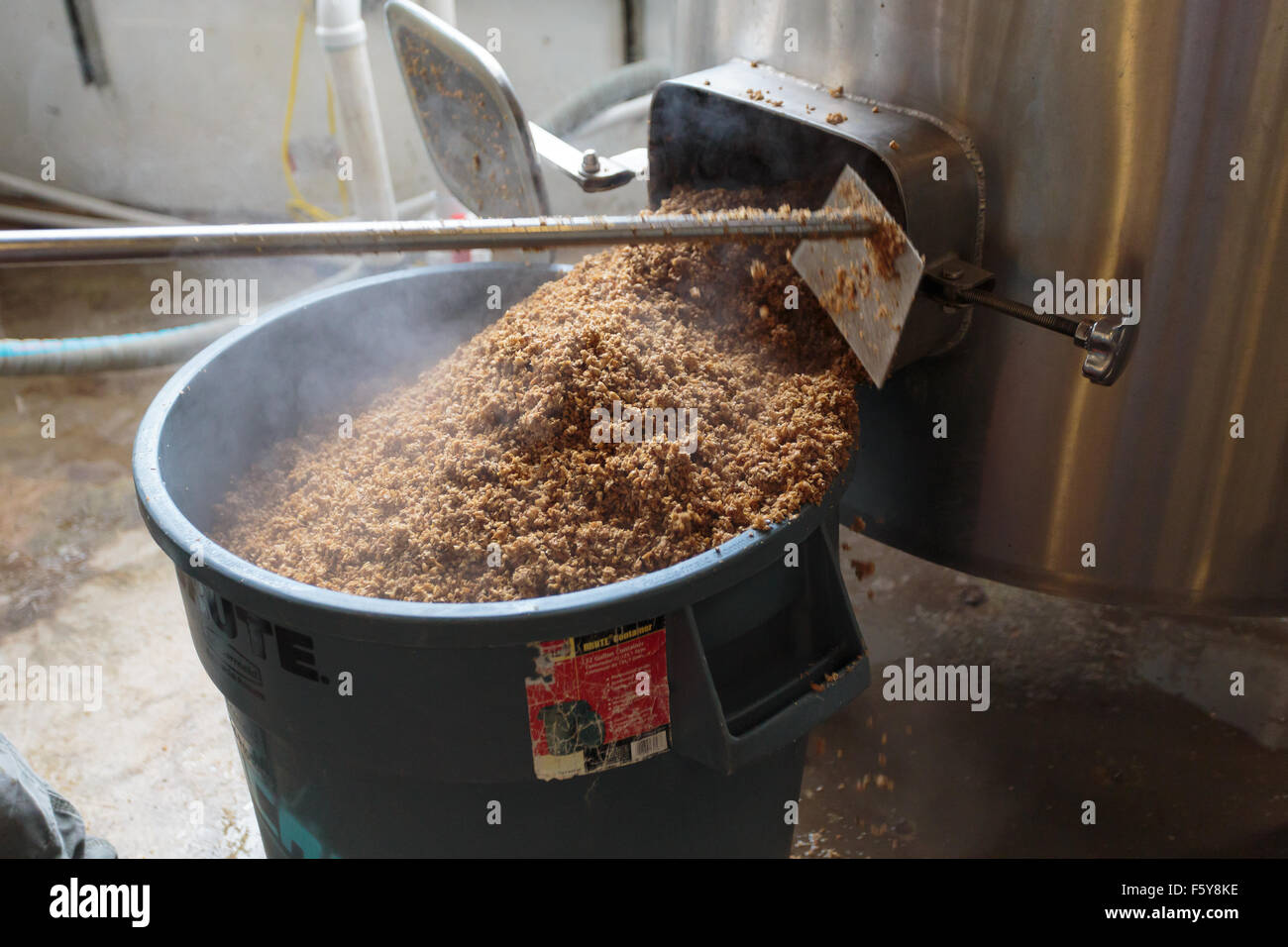 Specialized workers hi-res stock photography and images - Alamy