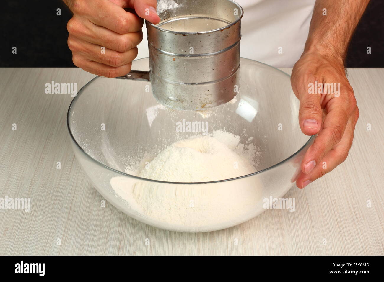 Adding yeast flour hi-res stock photography and images - Alamy