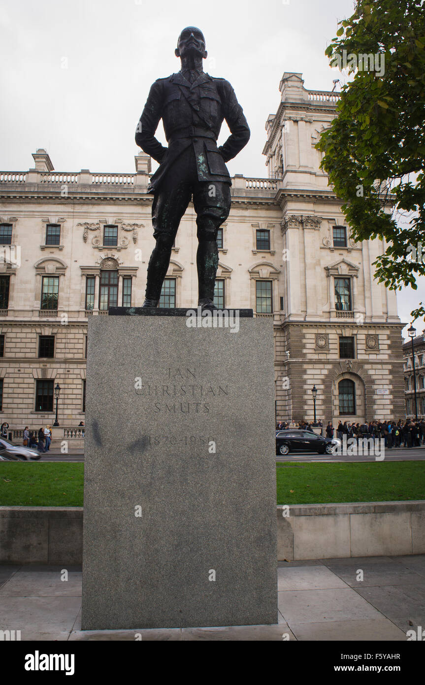 Jan Christian Smuts statue Stock Photo - Alamy
