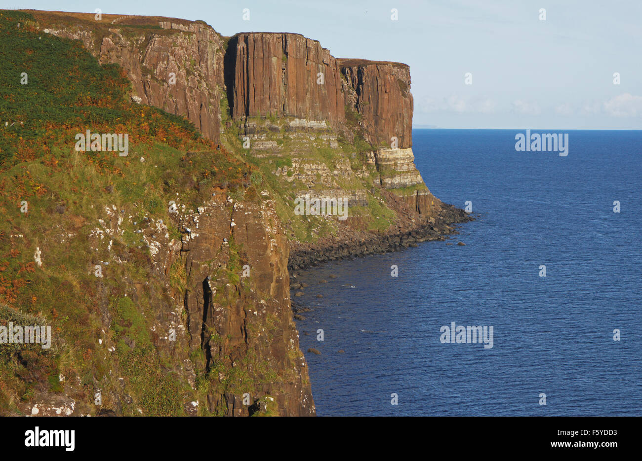 A view of Kilt Rock at Ellishadder, near Staffin, Trotternish, Isle of ...