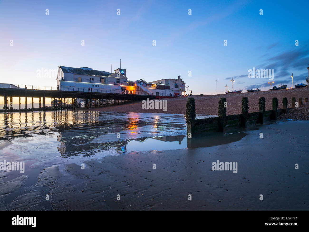 Visiting sussex tour guide hi-res stock photography and images - Alamy