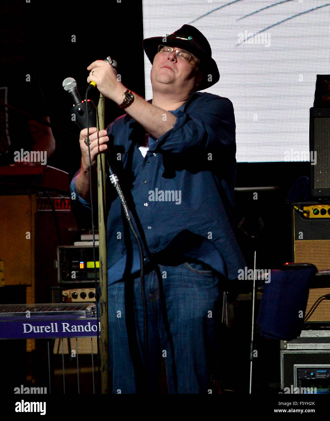 John popper hi-res stock photography and images - Alamy
